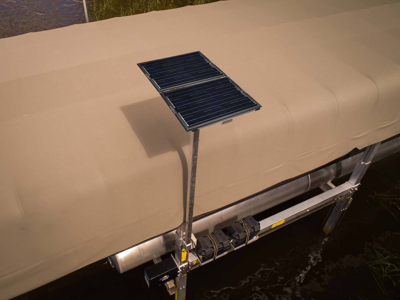 Pivot Lifts - Duluth Docks & Lifts